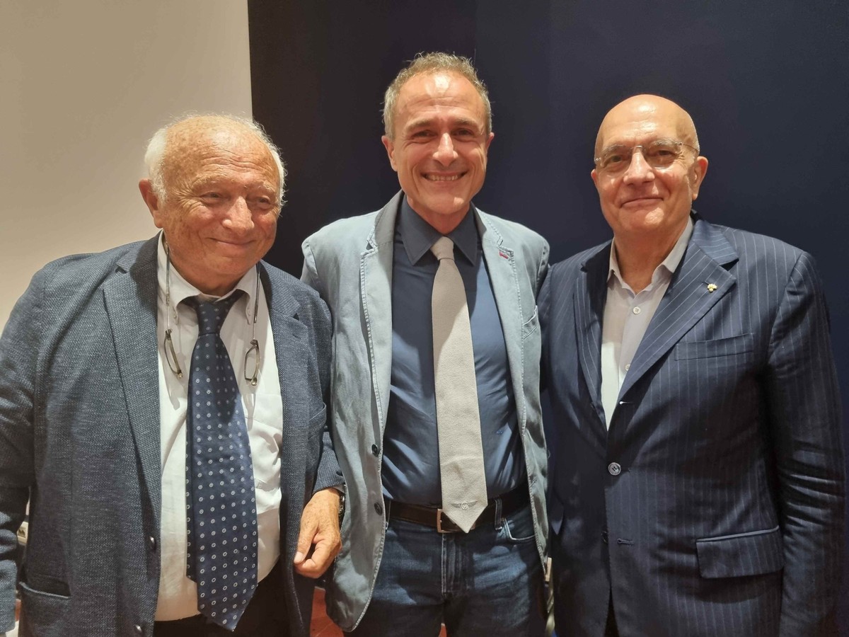 Reguzzoni, il federalista europeista di Forza Italia che conquista ...